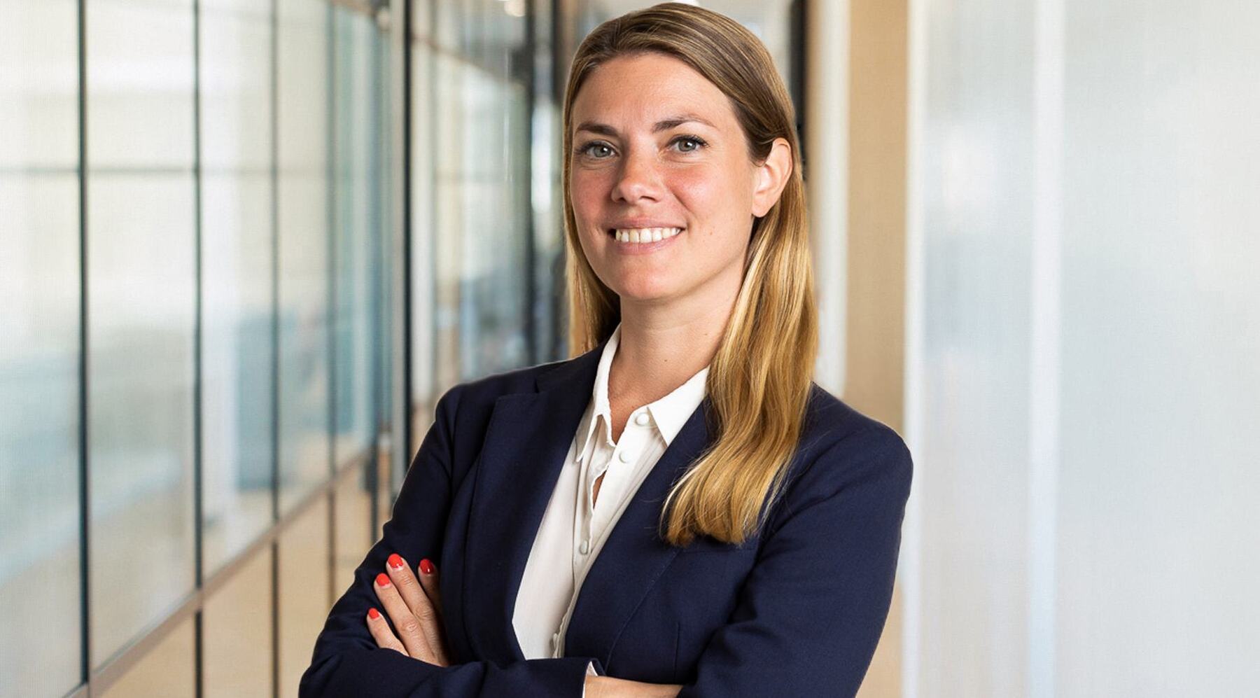 Isabelle Donis | Team | TA